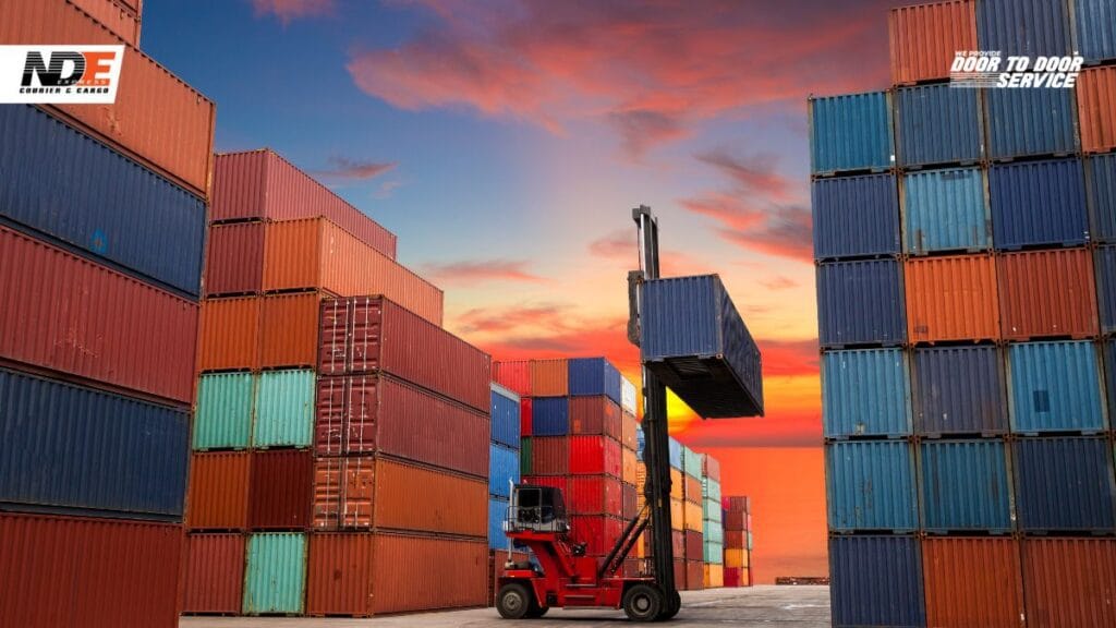 Container 20 Feet: Definisi, Dimensi, Spesifikasi, dan Berbagai ...