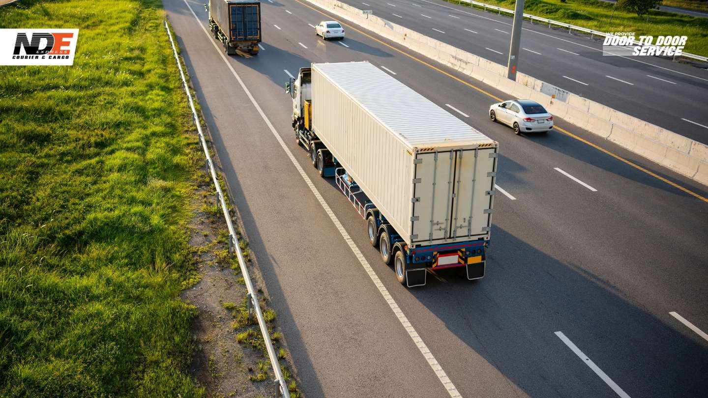 Sewa Mobil Box Terbaik di Indonesia: Jenis, Kapasitas, dan Harga 2025 ...